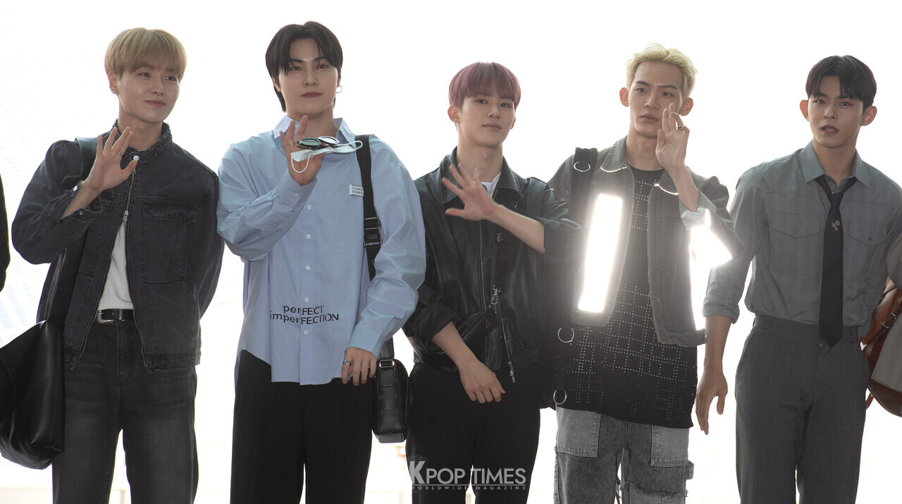 [포토] TO1 "티오원은 공항에서 마스크 패션 안 해요~"